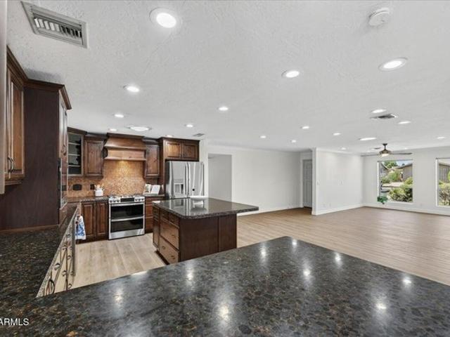 1937 E Inglewood St, Mesa, AZ 85203