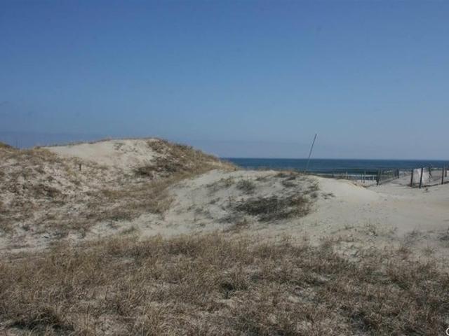 1937 Sandfiddler Rd, Corolla, NC 27927
