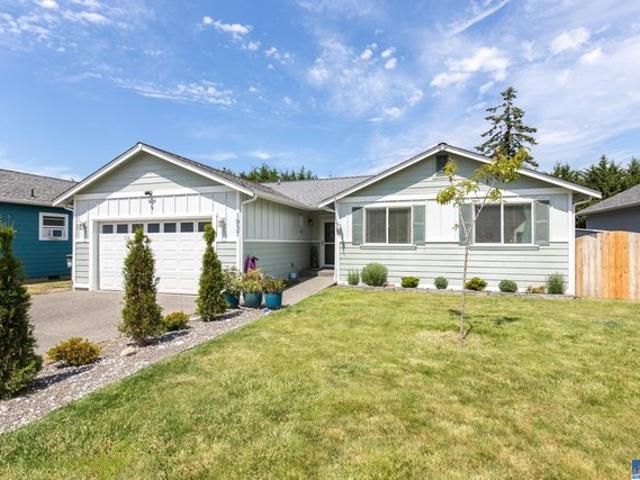 1937 Village Cir, Port Angeles, WA 98362