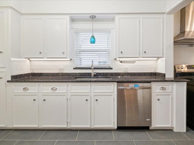 1937 W McKinney St, Unit 1937, Houston, TX 77019 | MLS #32585 | Compass