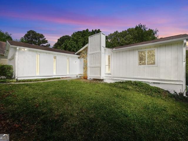1937 Young Rd, Lithonia, GA 30058