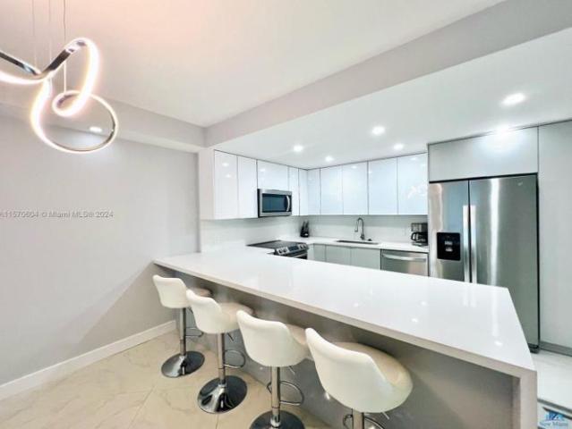19380 Collins Ave #321, Sunny Isles Beach, FL 33160