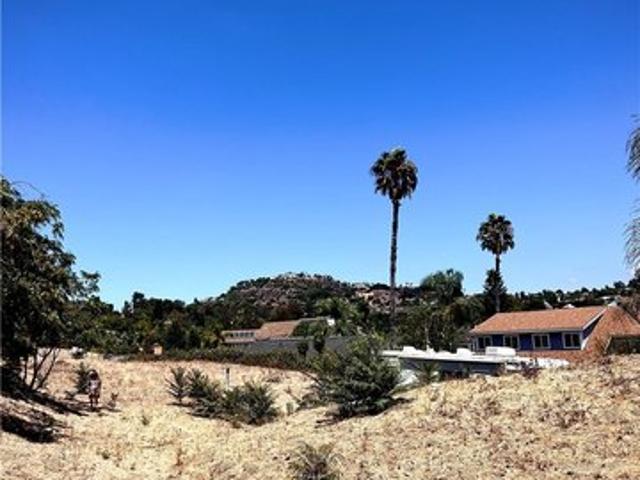 19382 Lemon Cir, Santa Ana, CA 92705