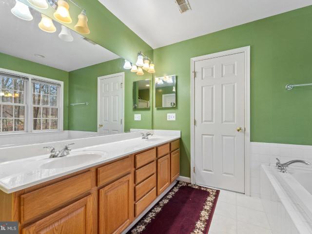 19388 Manor Dr, Culpeper, VA 22701 | MLS #VACU2013