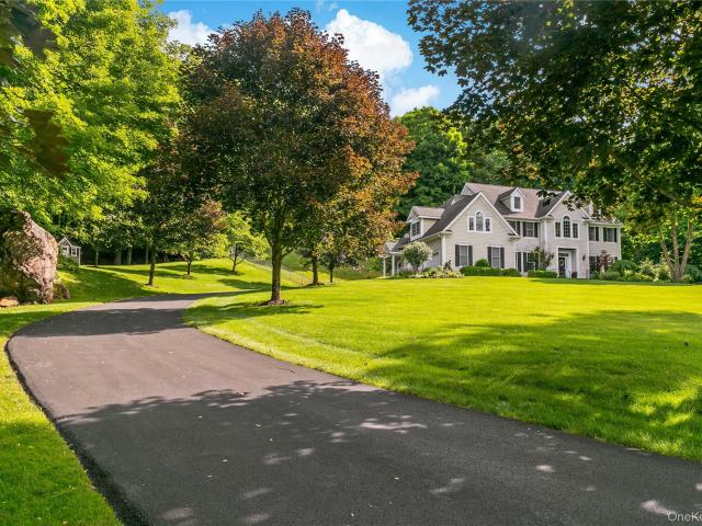 1938 Beekman Court