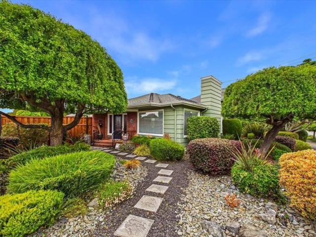 1938 H St, Eureka, CA 95501