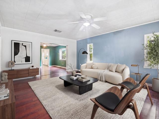 1938 W Kings Hwy, San Antonio, TX 78201 | MLS #1957 | Compass