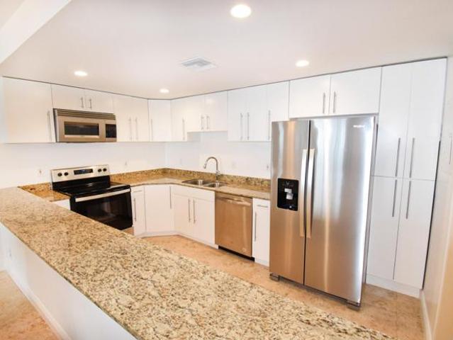 19390 Collins Ave #606, Sunny Isles Beach, FL 33160