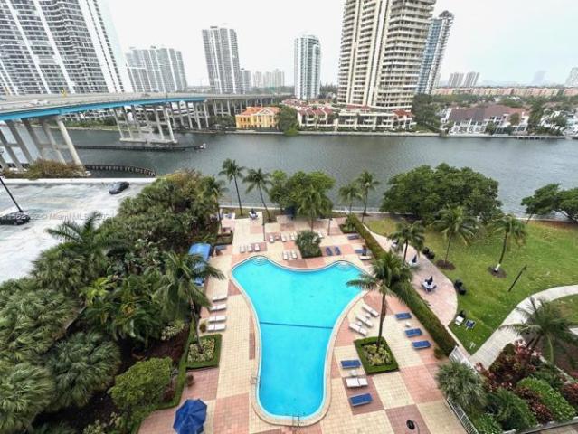 19390 Collins Ave #905, Sunny Isles Beach, FL 33160