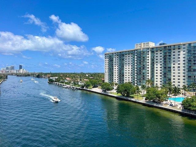 19390 Collins Ave Apt 1510, Sunny Isles Beach, FL 33160