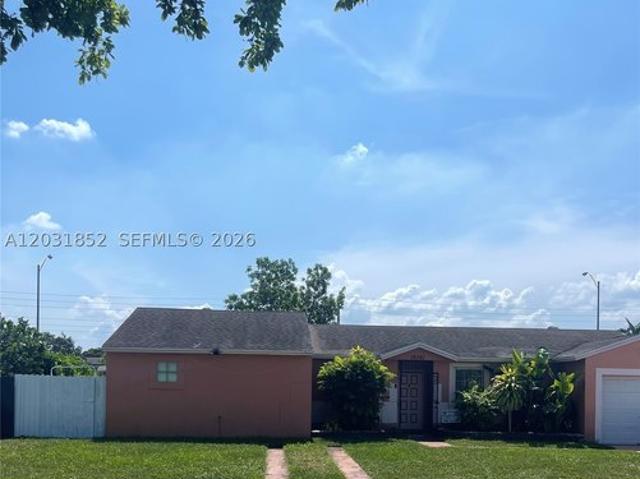 19391 NW 57th Ct, Hialeah, FL 33015