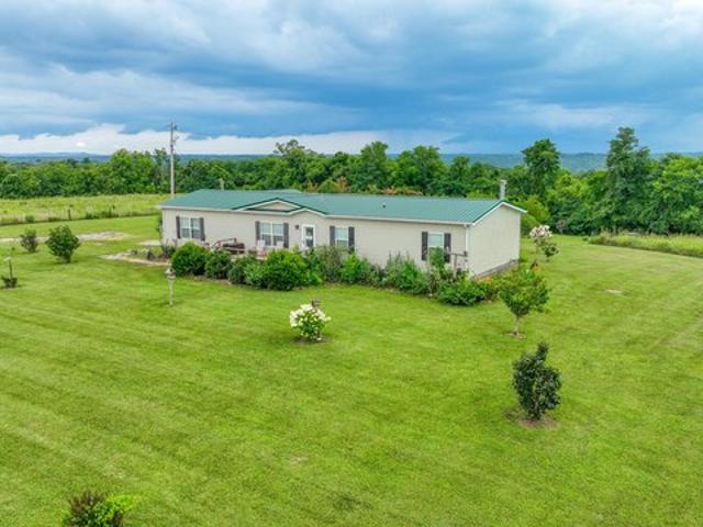 1939 College Hill Rd, Waco, KY 40385