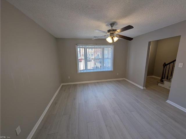 1939 Darnell DR