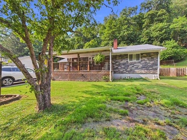 1939 Doolin Run Rd, New Martinsville, WV 26155