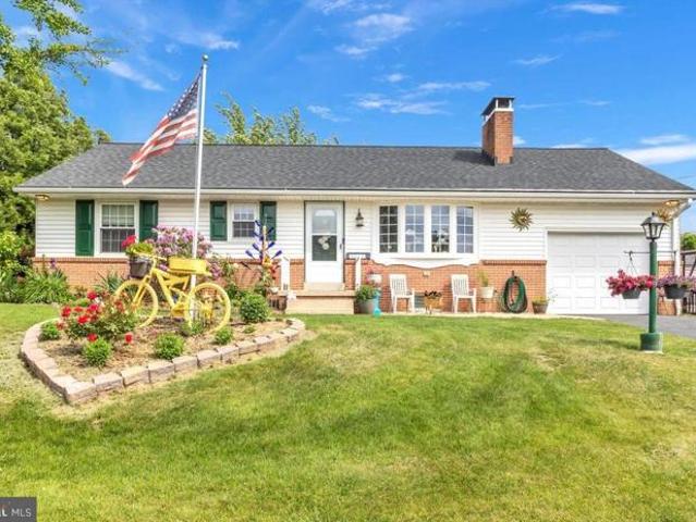 1939 Ellendale Ave, Lancaster, PA 17602