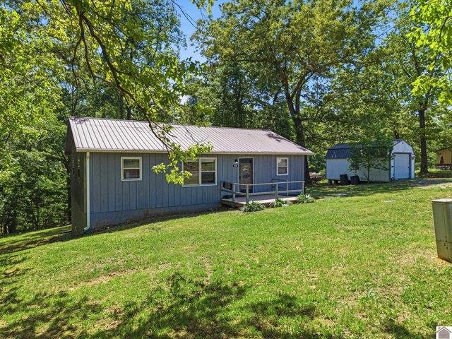 1939 Rockcastle Rd, Cadiz, KY 42211