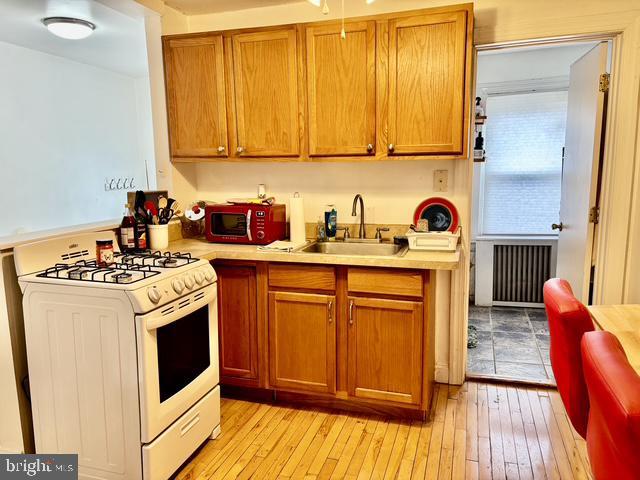 1930 Bainbridge Street # 3RD FL