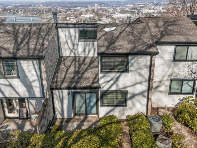 1930 Cherokee Bluff Dr, Knoxville, TN 37920 | MLS #1328