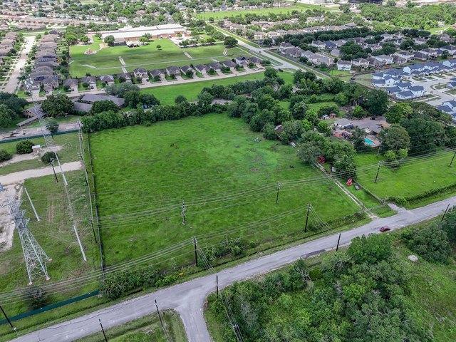 1930 Evans Rd, Missouri City, TX 77489