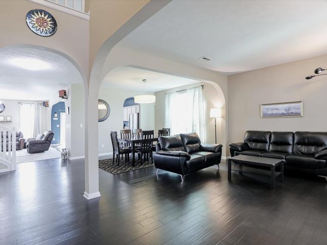 1930 Lakecrest Drive