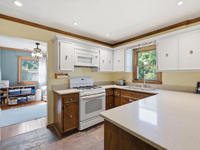 1930 Sunnyside Dr