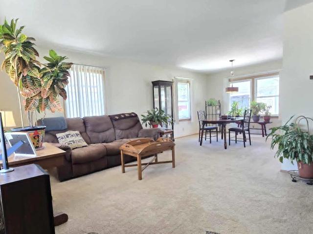 1930 Saturn Ave