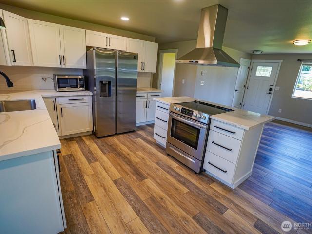 1930 SE Diamond Pl, Port Orchard, WA 98366 | MLS #2513 | Compass