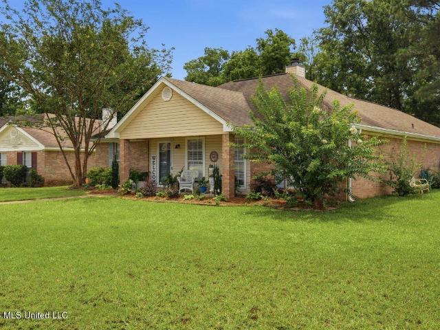 1930 Twin Pine Drive