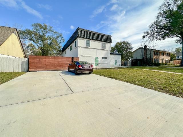 19310 Enchanted Oaks Dr, Spring, TX 77388 | MLS #70353 | Compass