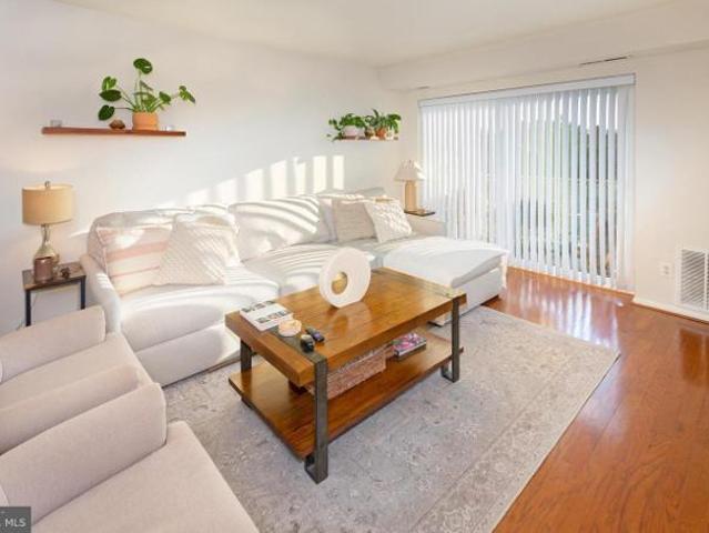 1931 N Cleveland St #609, Arlington, VA 22201