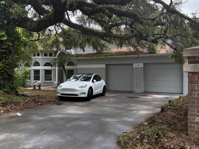 1931 Oak Ridge Ct, Clearwater, FL 33759