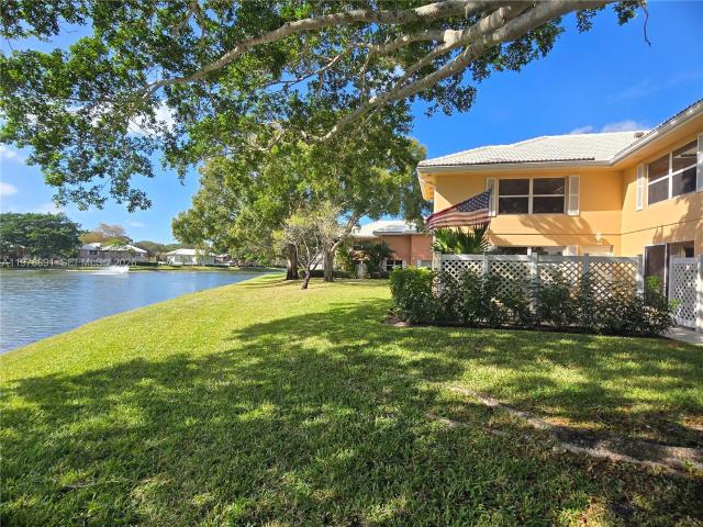 1931 Hartford Ct, Unit 21C, West Palm Beach, FL 33409 | MLS #A11978 | Compass