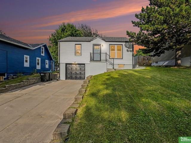 1931 S 49th St, Omaha, NE 68106