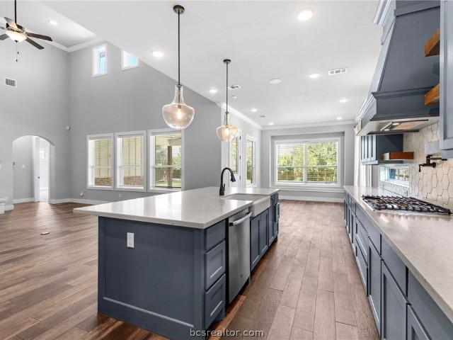 1931 Spanish Moss Drive