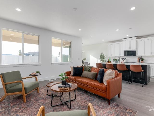 1931 W Declan St, Kuna, ID 83634 | MLS #98978 | Compass