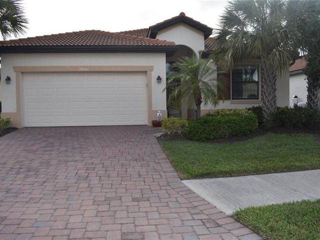 19321 Nearpoint Dr, Venice, FL 34292