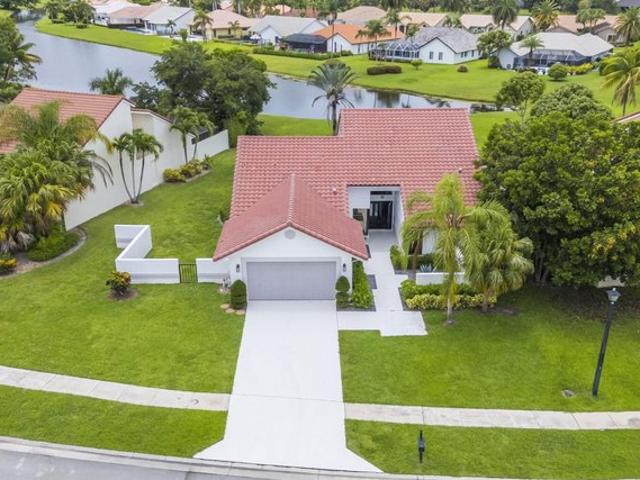 19325 Cherry Hills Ter, Boca Raton, FL 33498