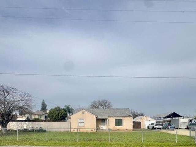 19326 E Parlier Ave, Reedley, CA 93654