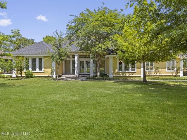 19328 Champion Cir, Gulfport, MS 39503