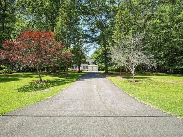 1932 Foxwood DR