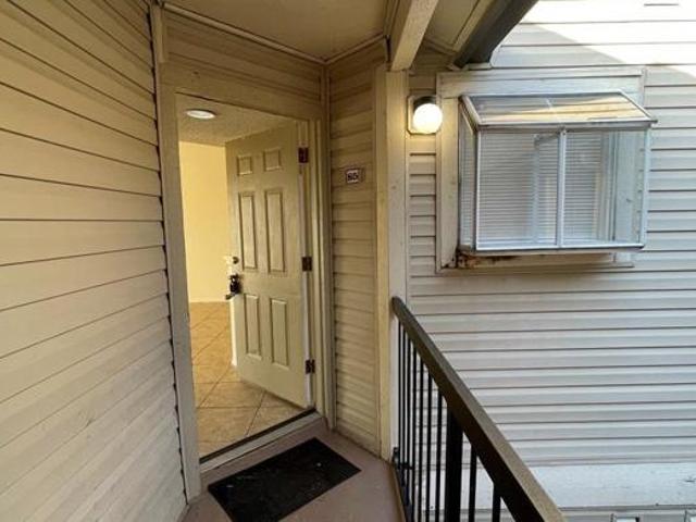 1932 Lake Atriums Cir #85, Orlando, FL 32839