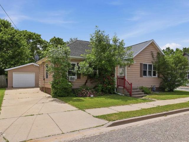 1932 Prairie St, Stevens Point, WI 54481