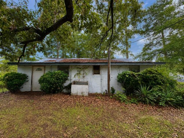 1932 Stukes Road