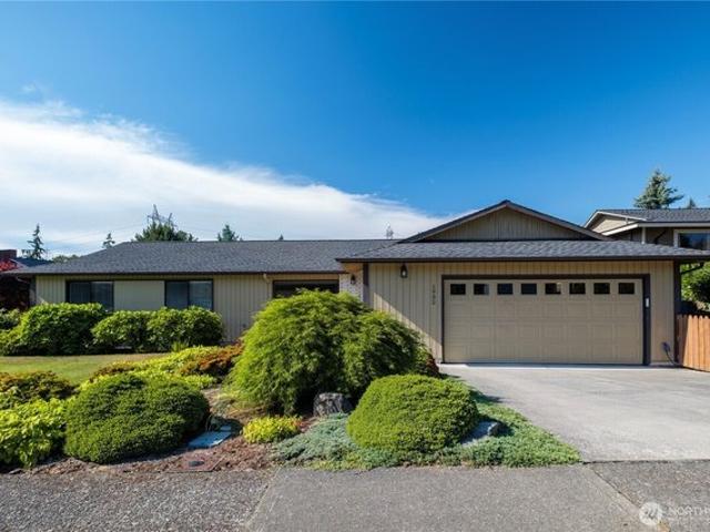 1932 SE 17th Ct, Renton, WA 98055