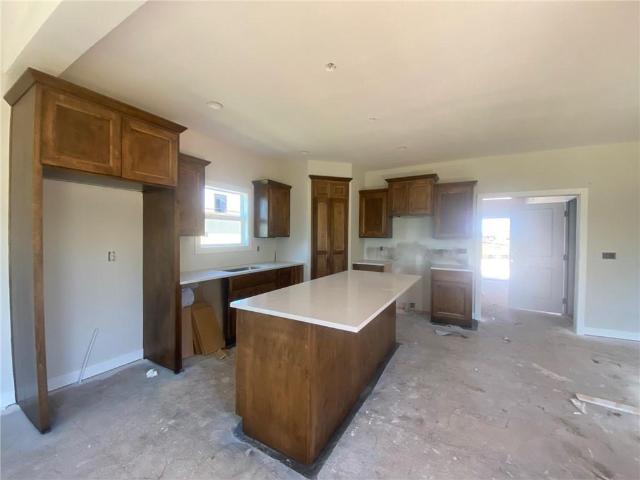 19338 S Skyview Ln, Spring Hill, KS 66083 | MLS #2603
