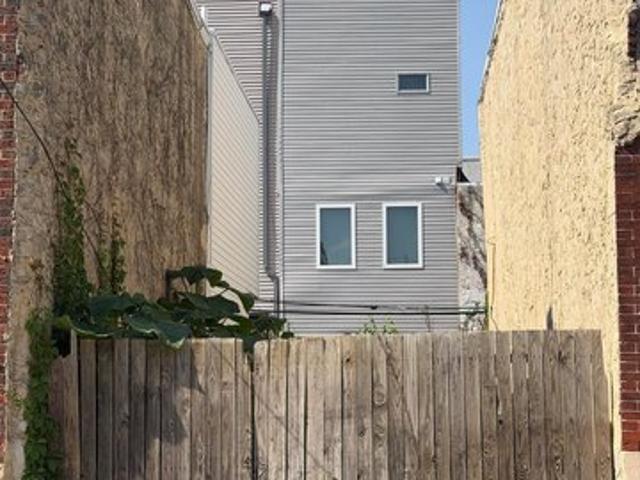 1933 Mountain St, Philadelphia, PA 19145