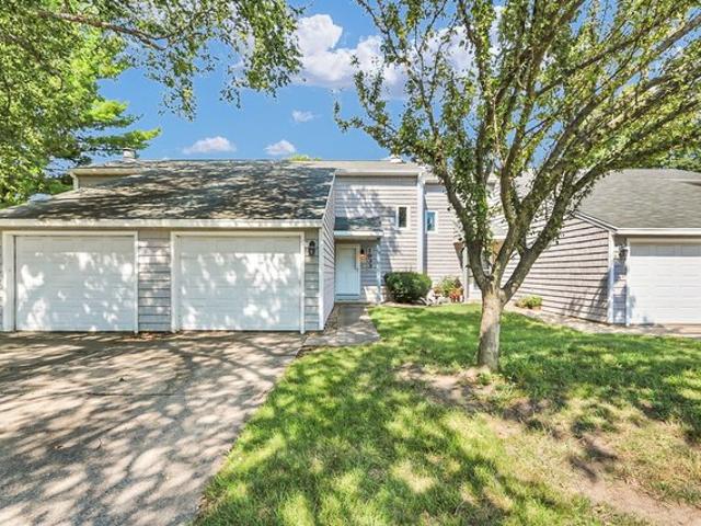 1933 Blackthorn Dr Unit 0, Champaign, IL 61821