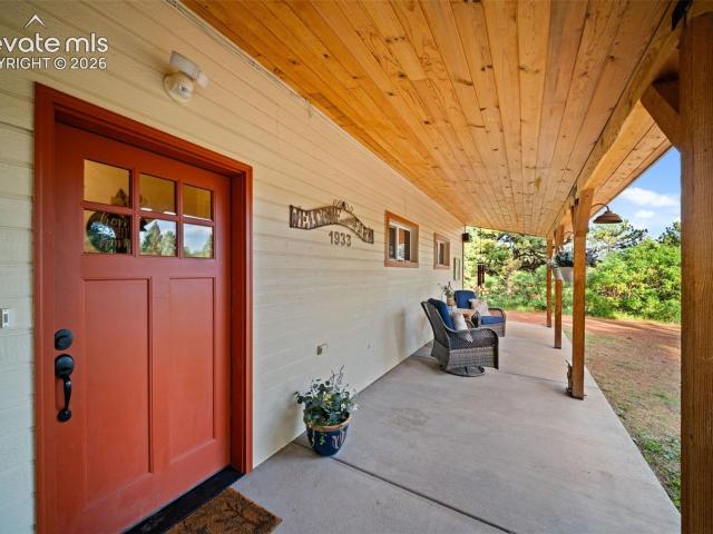 1933 County Road 782