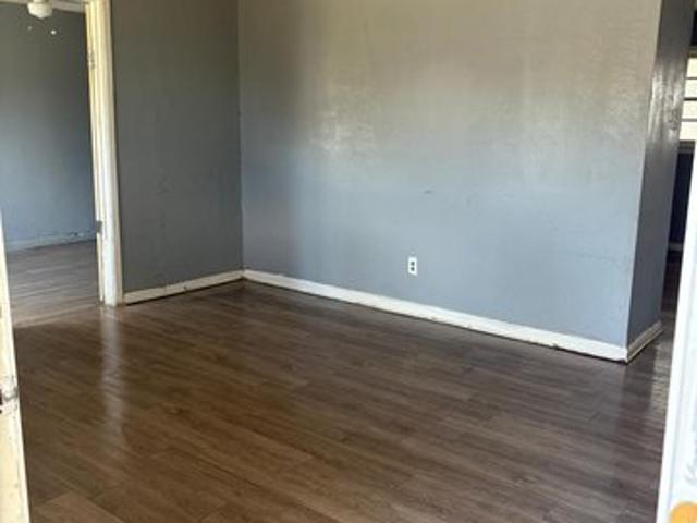 1933 E Colgate St, Lubbock, TX 79403