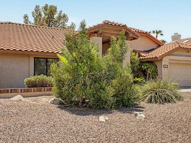 1933 e buena vista drive
